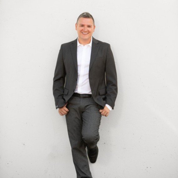 How Deep Technology Changes The World With Eric Redmond - Diane Hamilton