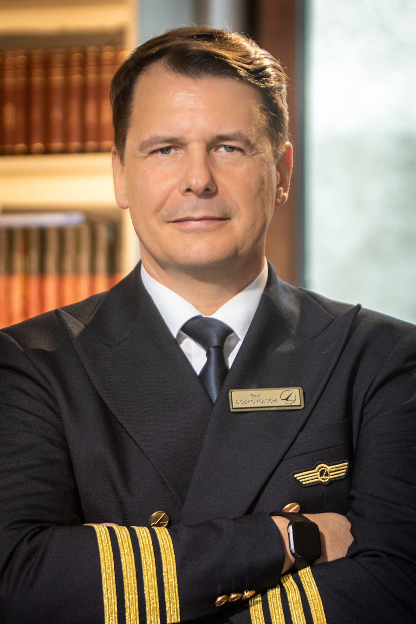 Dark Cockpit: What Pilots Can Teach Us About Communication, Control ...